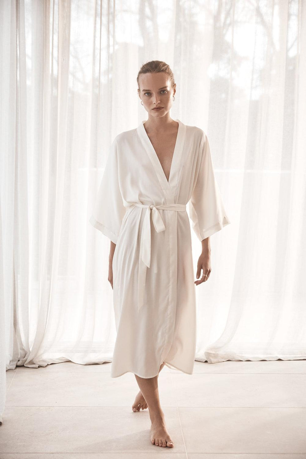 Gingerlilly Sleepwear | Henrietta Ivory Satin Robe